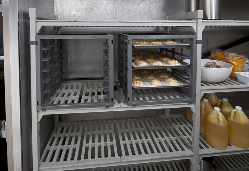 Cambro debuts new pan rack for single self installation