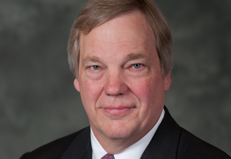 Aramark welcomes back former executive as new CEO