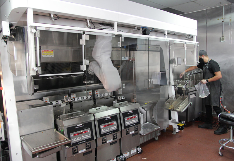 Kitchen robot Flippy looks for world domination